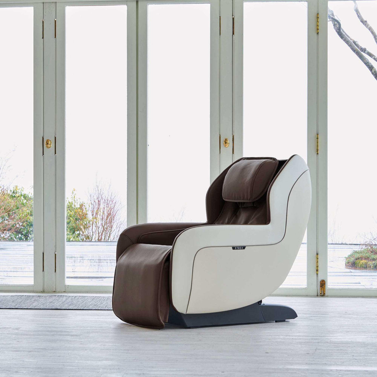 Synca Wellness CirC+ Heated Massage Chair