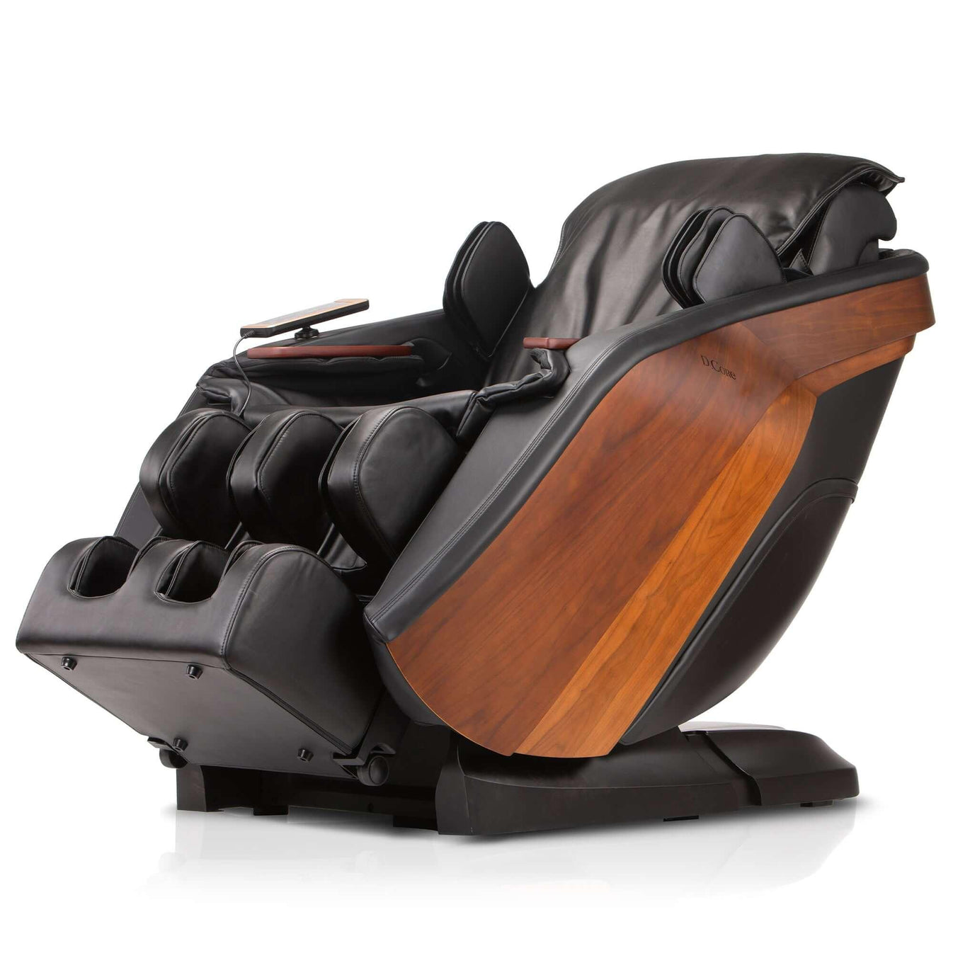 D.Core STRATUS-JP Ultra Premium Massage Chair